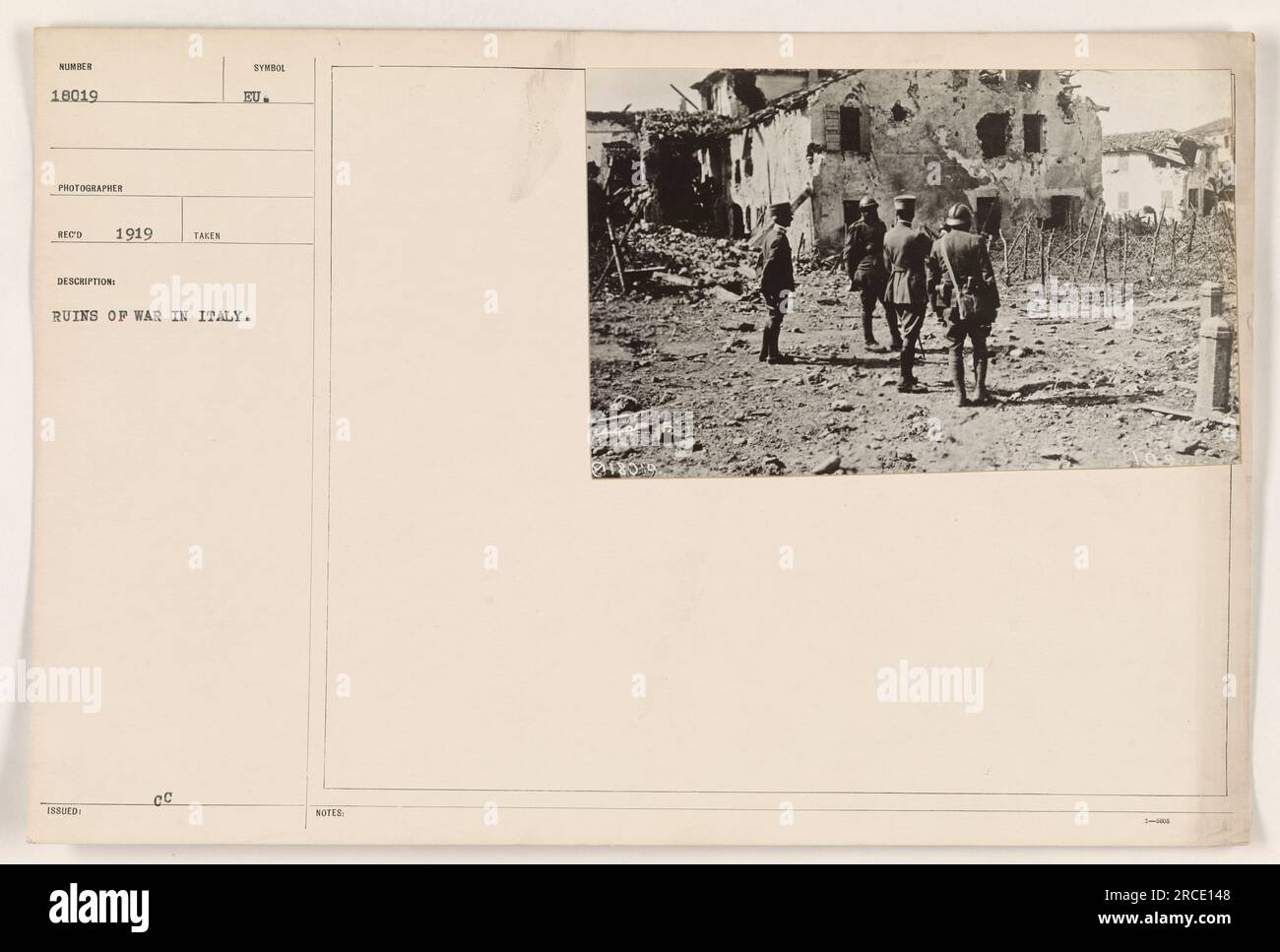 American soldiers documenting war ruins hi-res stock photography and ...