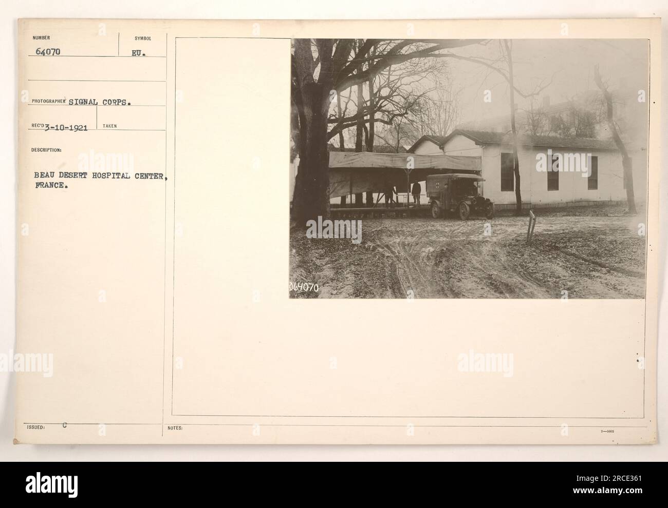 Soldiers at Beau Desert Hospital Center in France during World War One ...