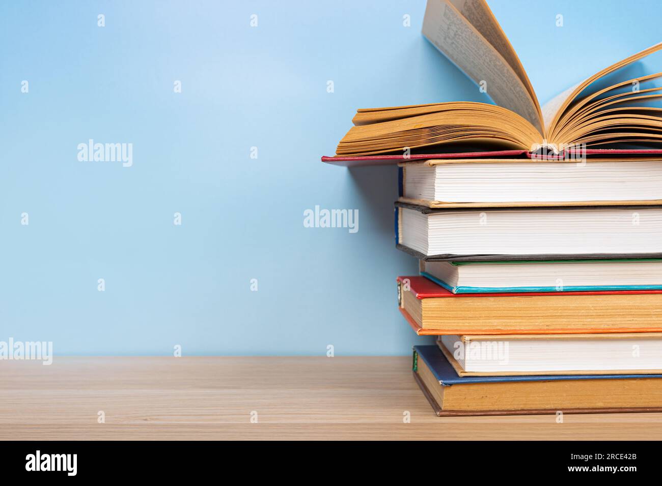 Open old book back hi-res stock photography and images - Alamy