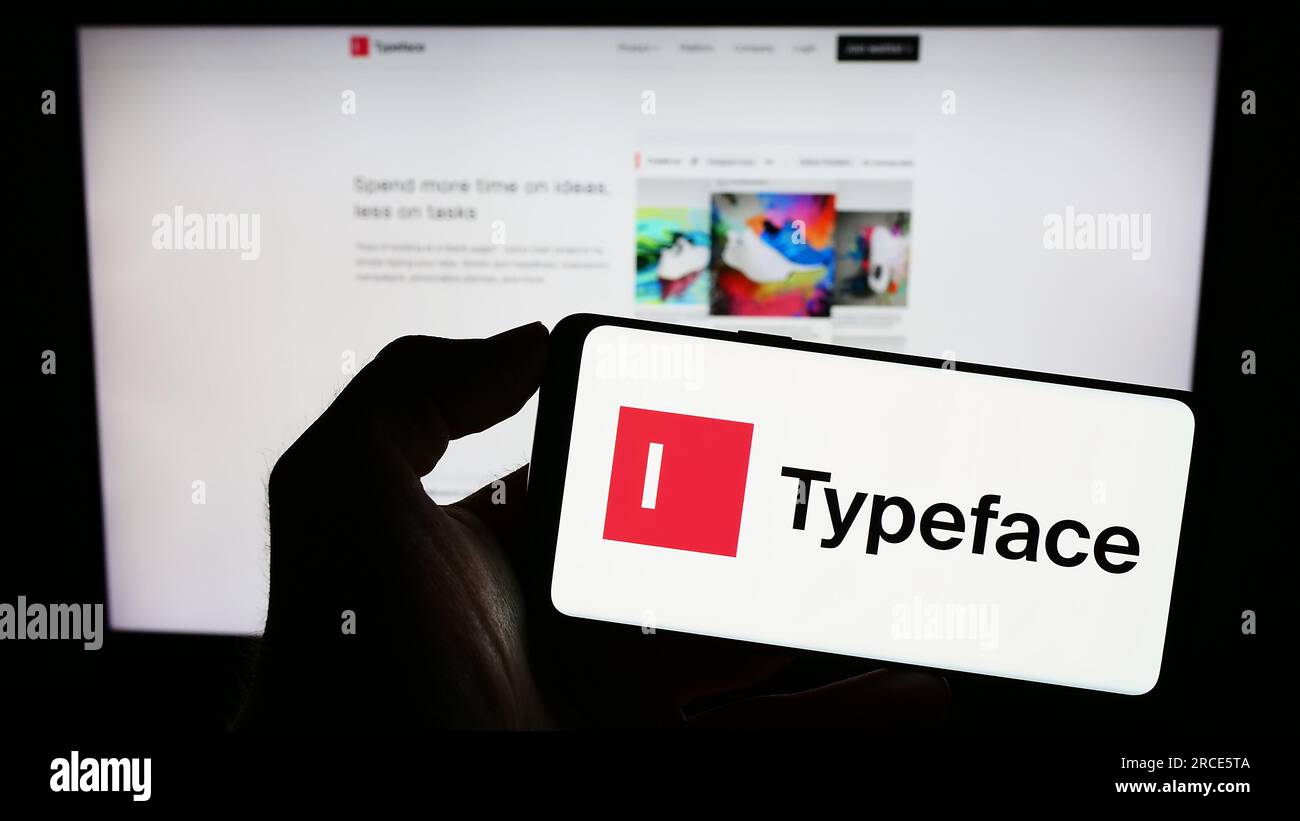 Typeface logo hi-res stock photography and images - Alamy