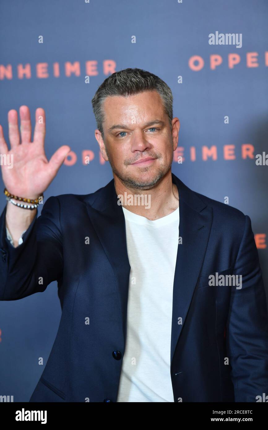 Robert downey jr oppenheimer hi-res stock photography and images - Alamy