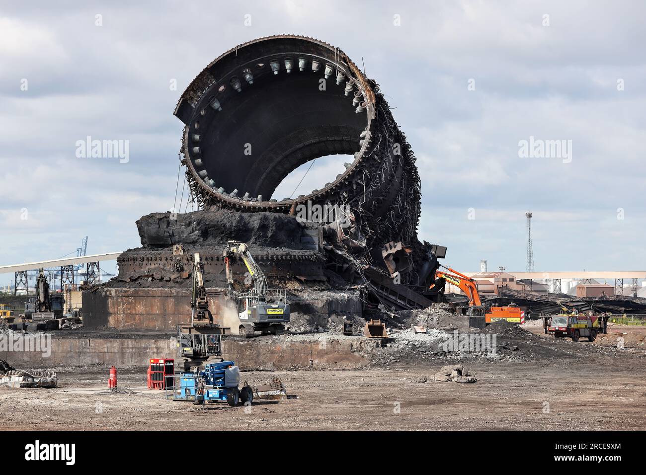 The demolition of the blast furnace and hearth at Redcar Steelworks ...