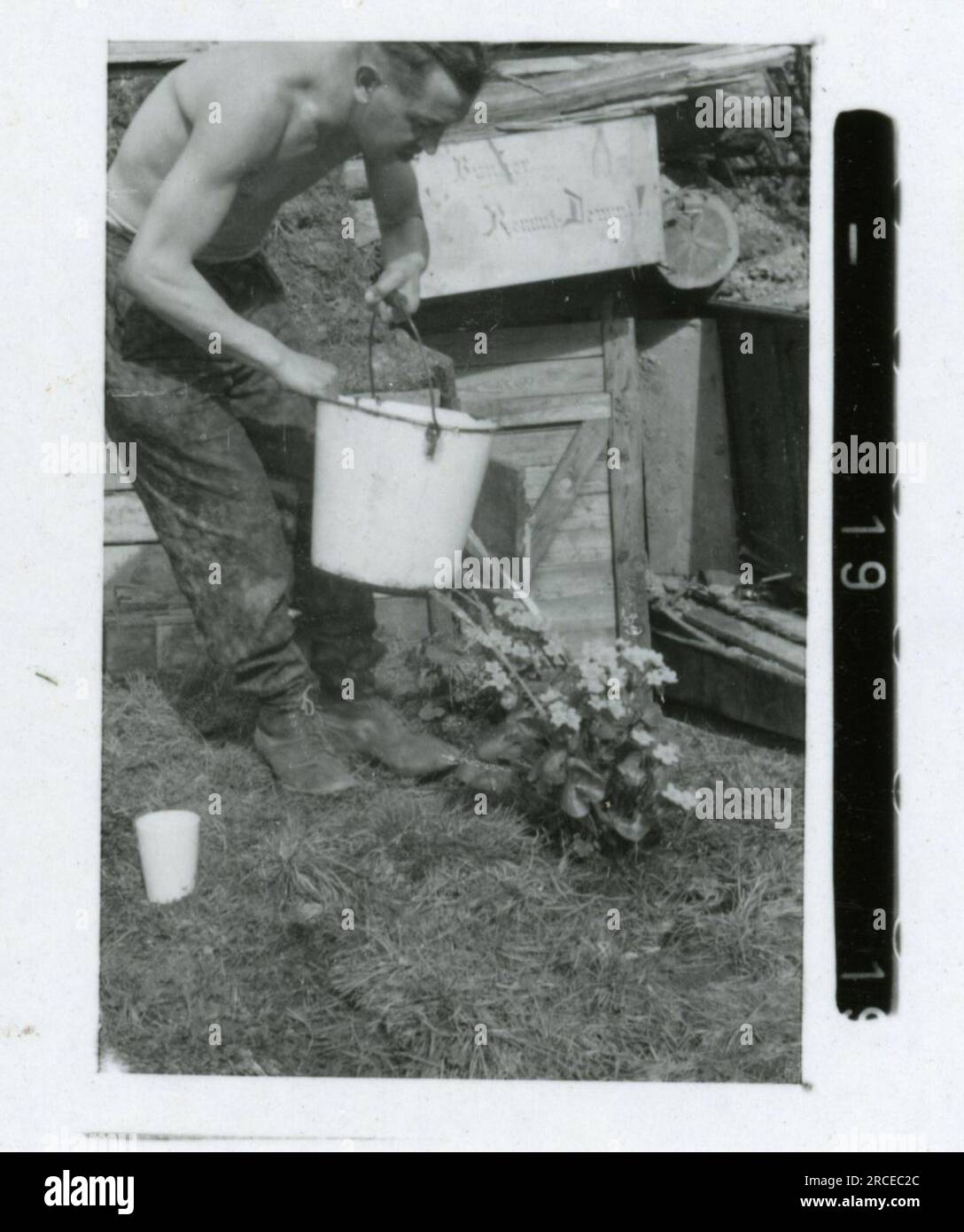SS Photographer Fabiger, SS-Panzerkorps, Narva, 1944 Daily activities ...