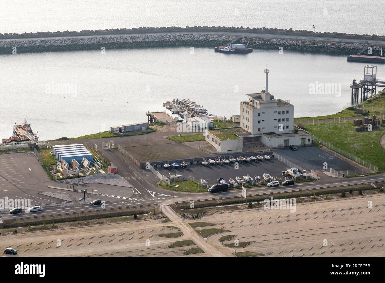 Port d'Antifer, oil terminal in Saint-Jouin-Bruneval | Port d'Antifer ...