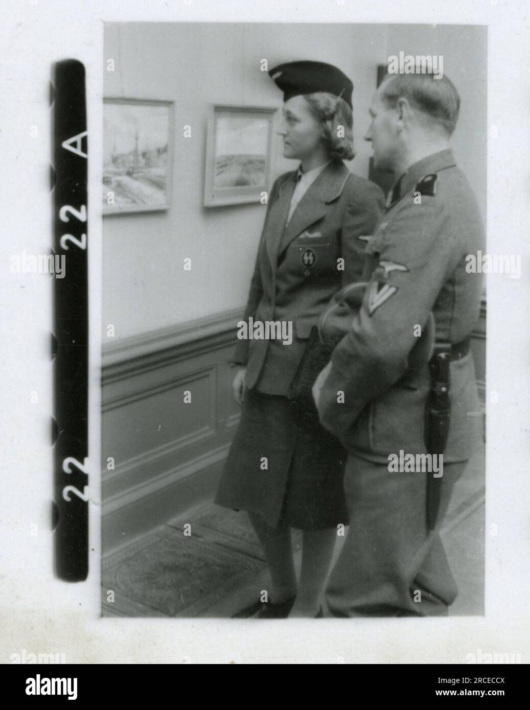 SS Photographer Falkowski (1943) Individual soldier portrait photos ...