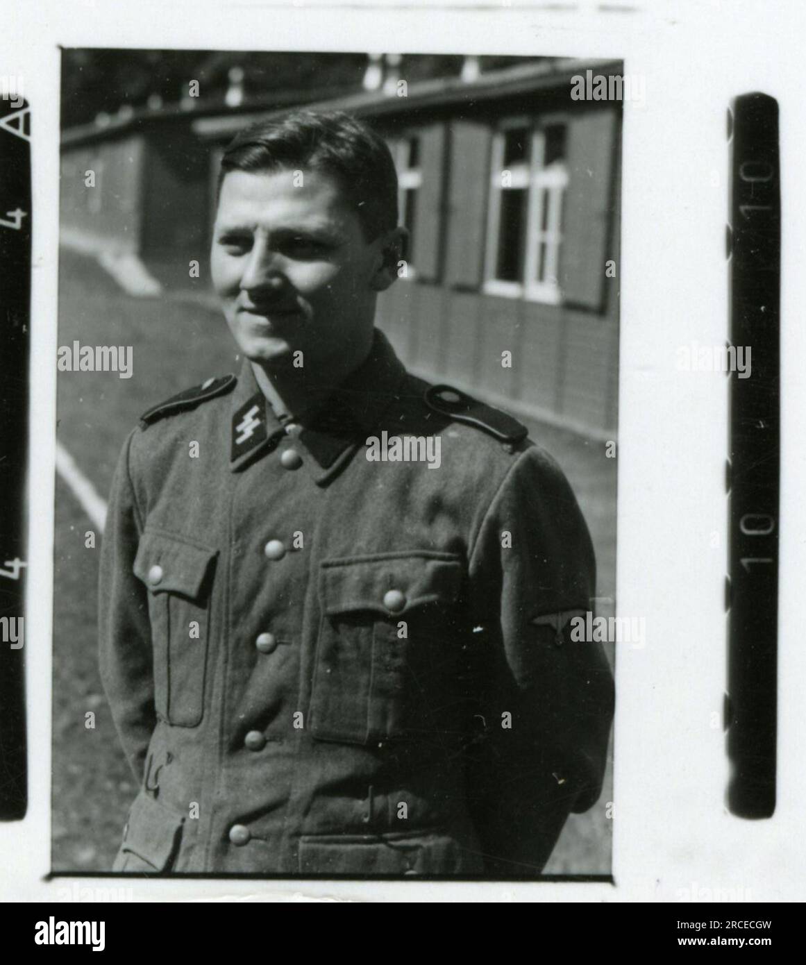 SS Photographer Falkowski (1943) Individual soldier portrait photos ...