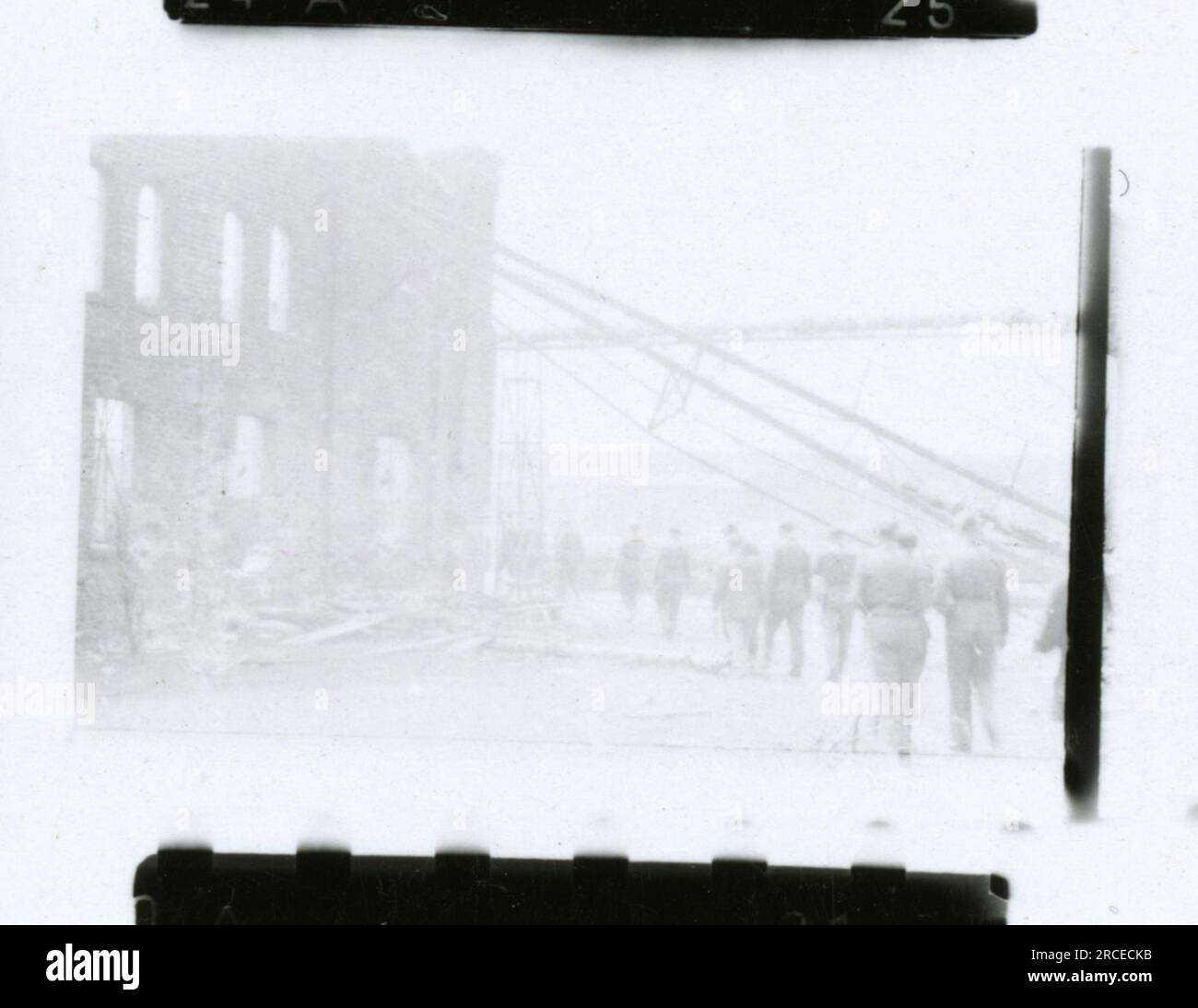 SS Photographer Falkowski (1943) Individual soldier portrait photos ...