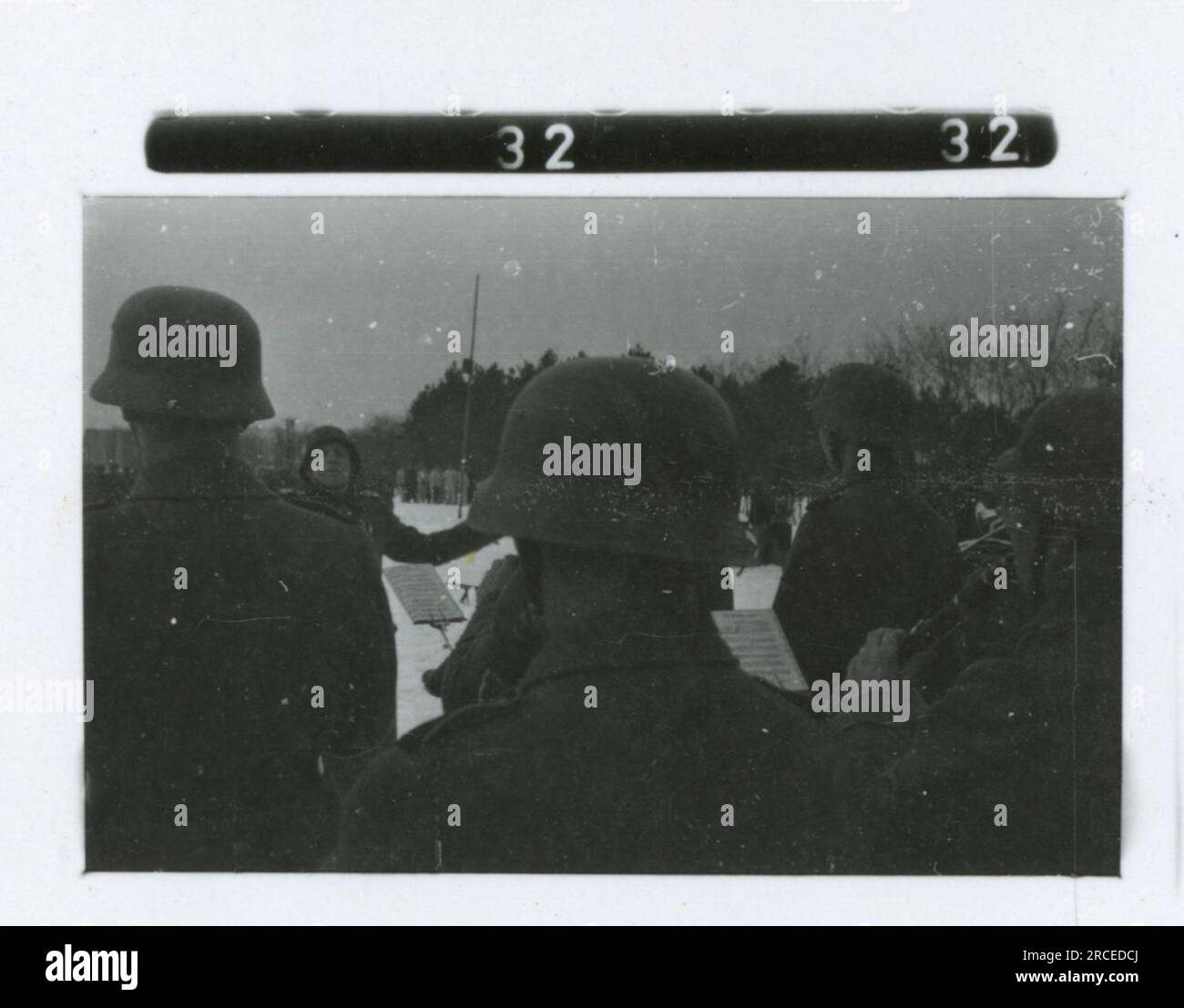 SS Photographer Falkowski (1943) Individual soldier portrait photos ...