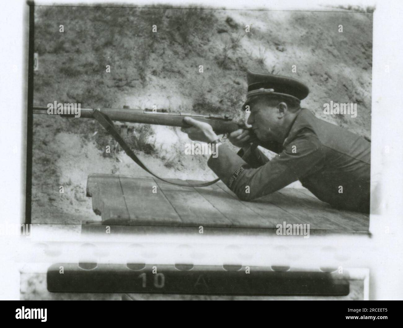 SS Photographer Feder 1943 & 1944 Remains of crashed aircraft, many individual soldier, officer ...