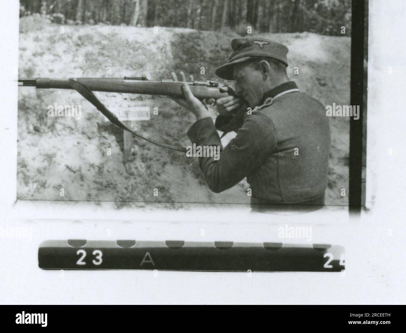 SS Photographer Feder 1943 & 1944 Remains of crashed aircraft, many individual soldier, officer ...