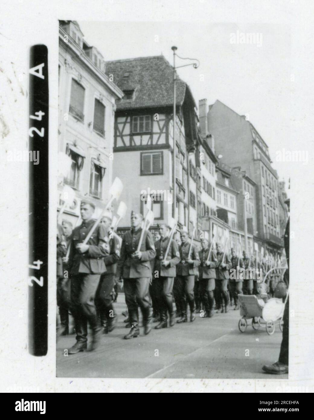 SS Photographer Ege (Germany and Sudetenland) Local populace in ...