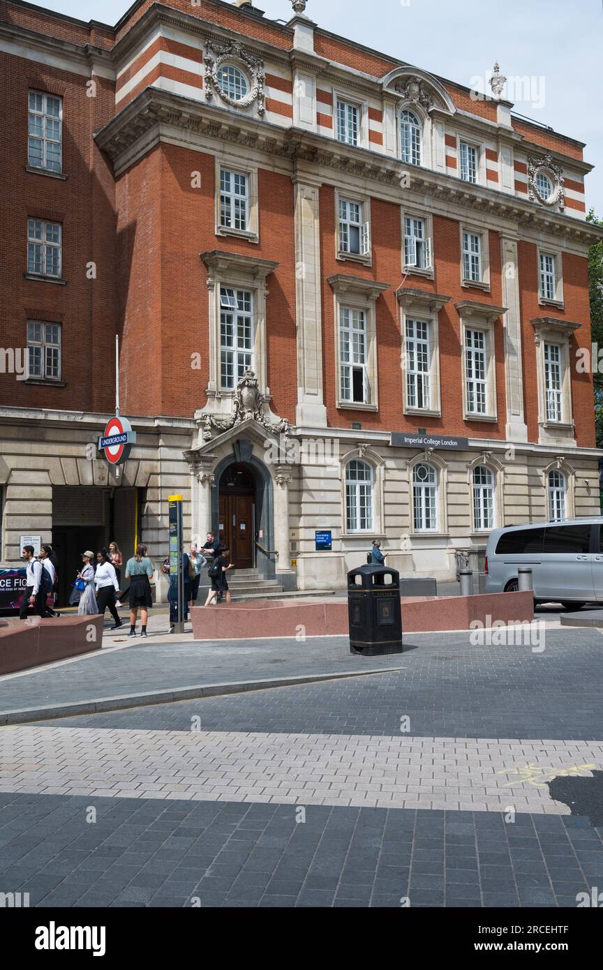 Exterior facade of Dyson School of Design Engineering, Imperial College ...
