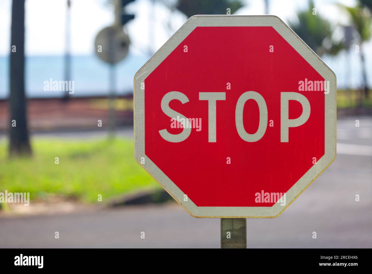 French language stop sign hi-res stock photography and images - Alamy