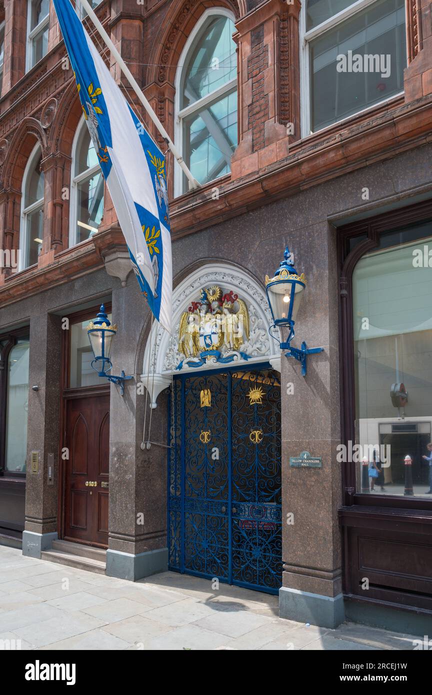 Livery company coat of arms hi-res stock photography and images - Alamy