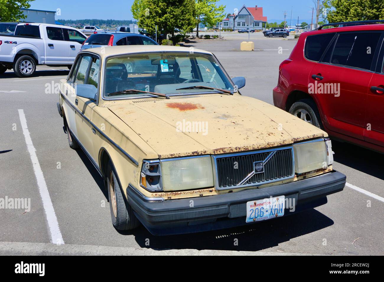 Old volvo car hi-res stock photography and images - Alamy
