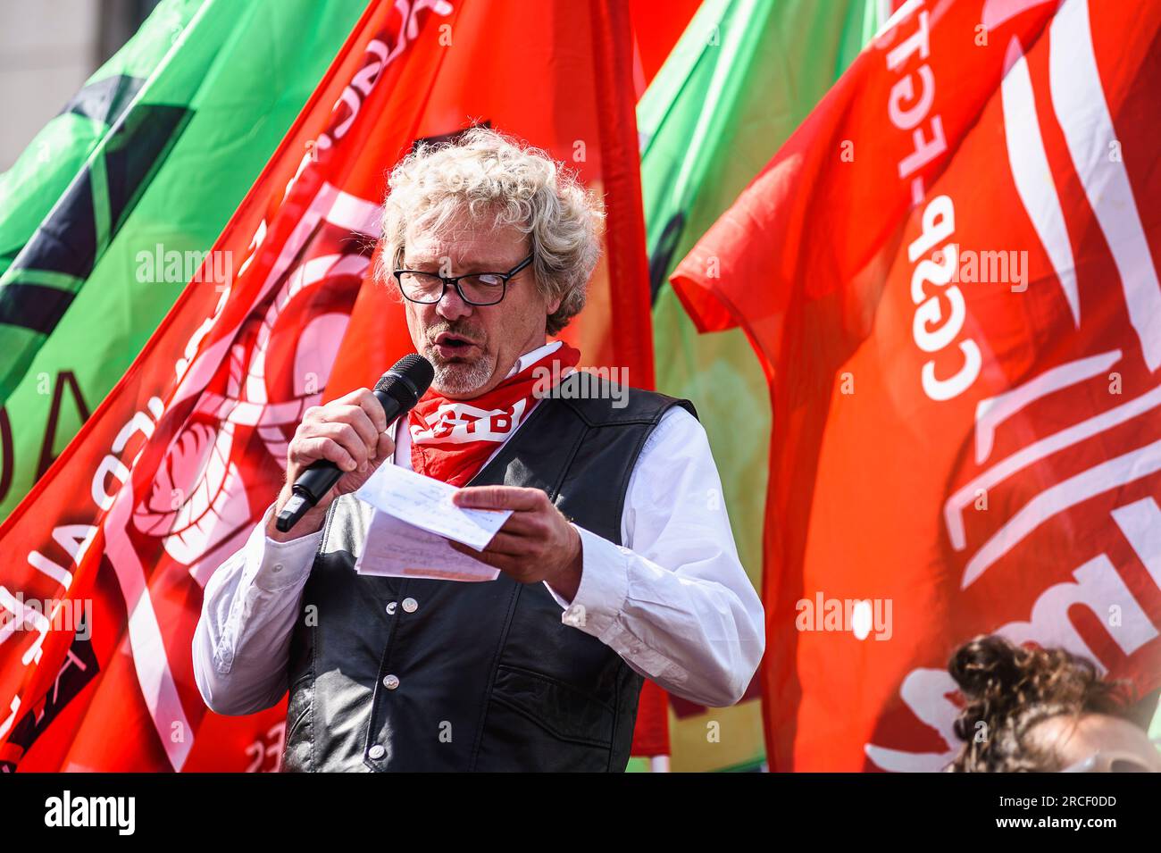 Projet rouge hi-res stock photography and images - Alamy