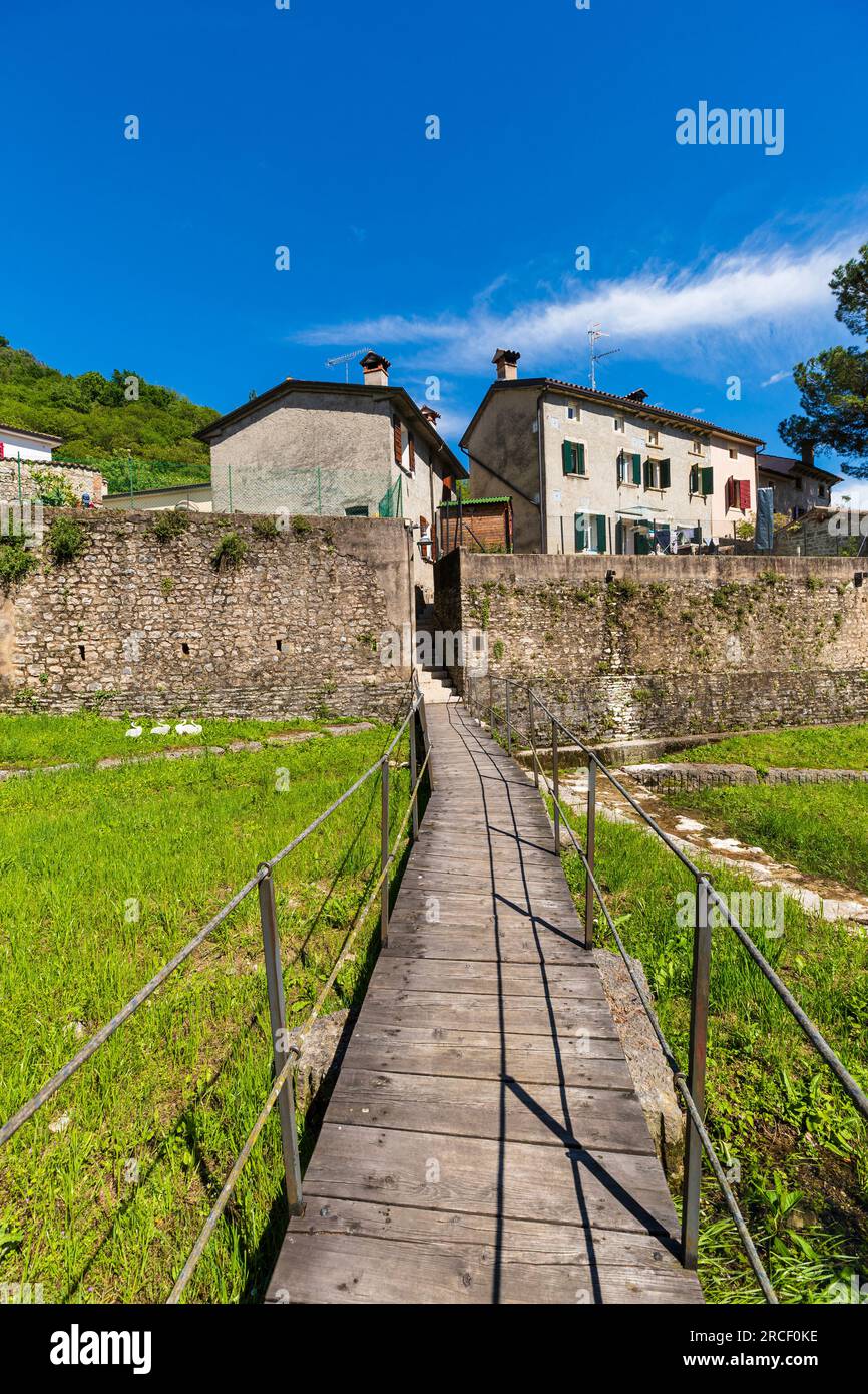 Village of cison di valmarino hi-res stock photography and images - Alamy