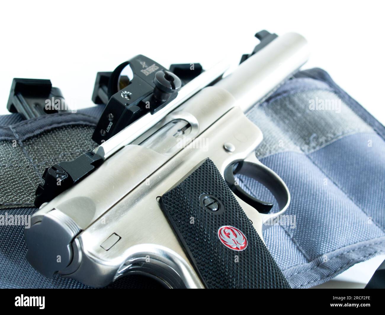 Ruger handgun hi-res stock photography and images - Alamy