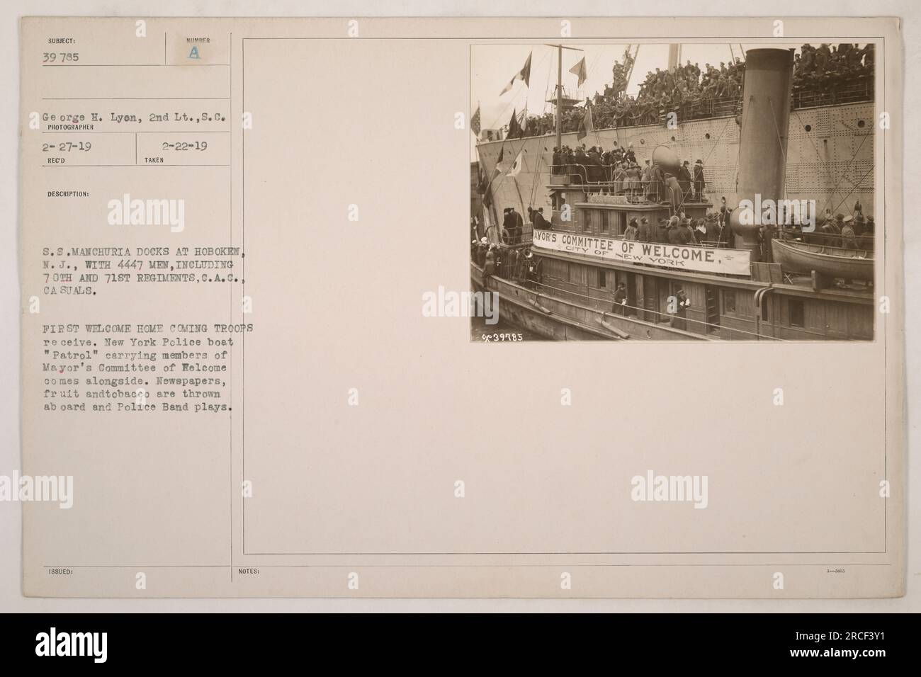 The S.S. Manchuria docks at Hoboken, New Jersey, with 4,447 men ...