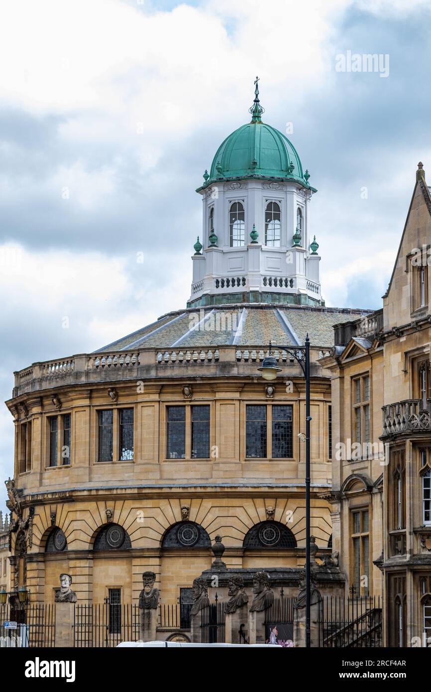 Unique photo of the architecture in Bath Stock Photo - Alamy