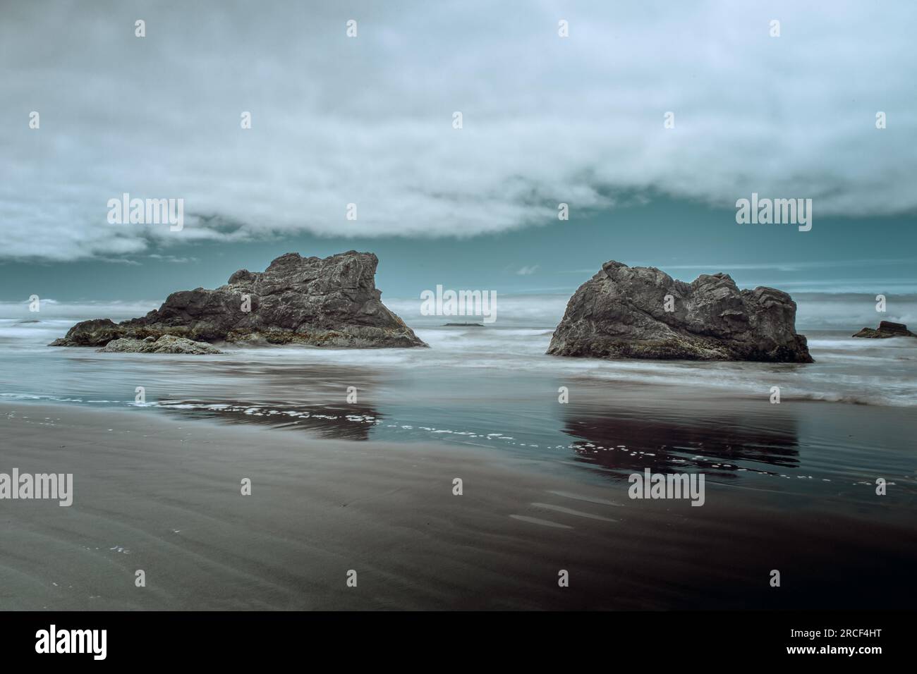 Rocks on the Ruby beach on the West Coast, Olympic National Park ...