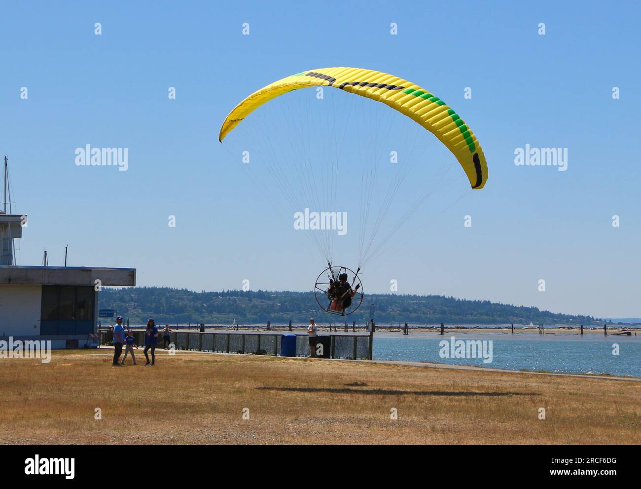 Powered paraglider launch hi-res stock photography and images - Alamy