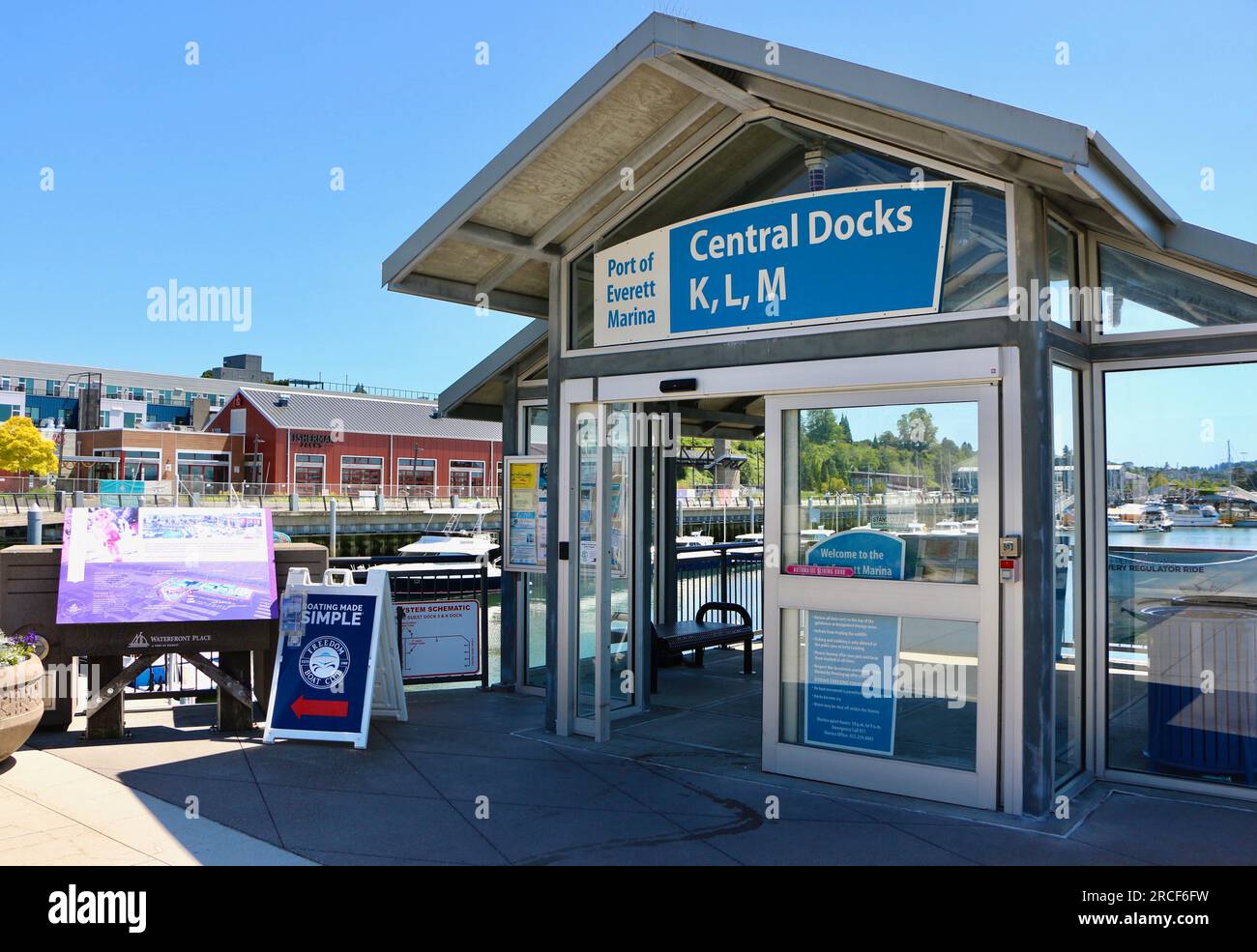 Everett marina washington state hi-res stock photography and images - Alamy