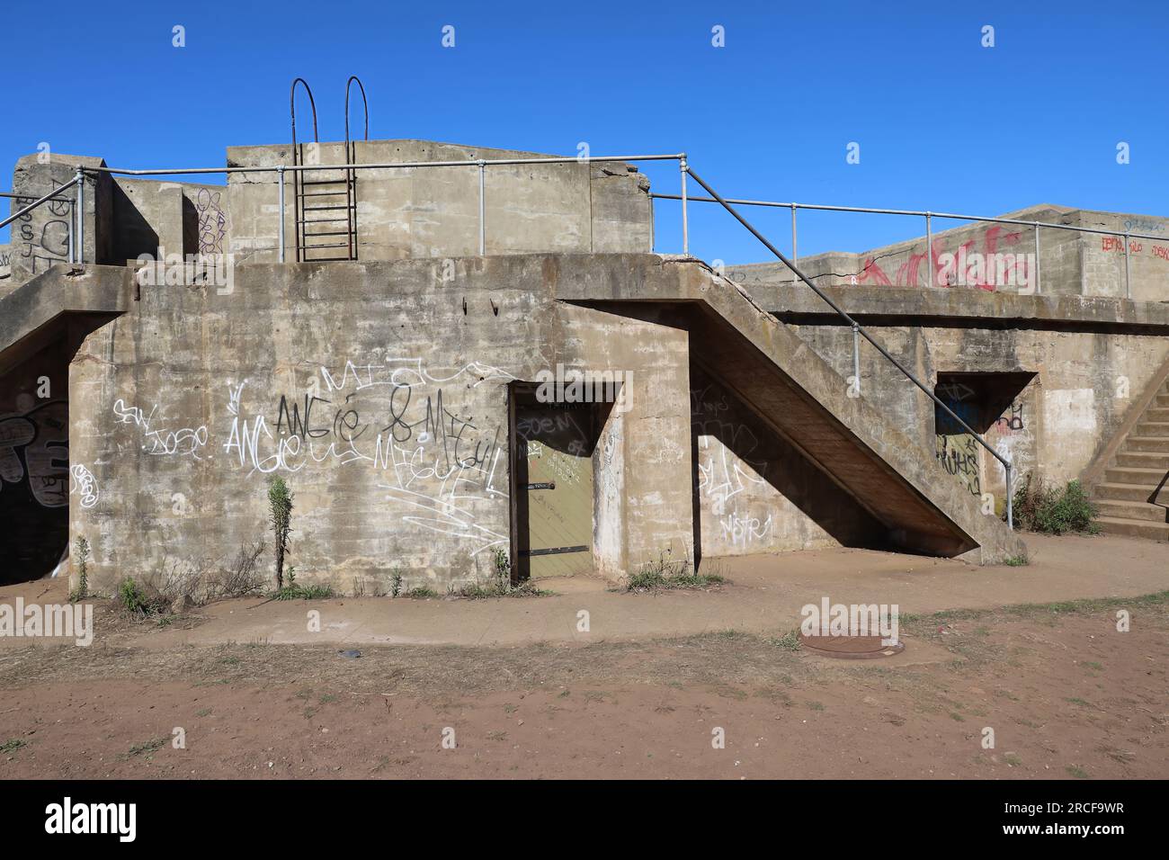 Battery boutelle hi-res stock photography and images - Alamy
