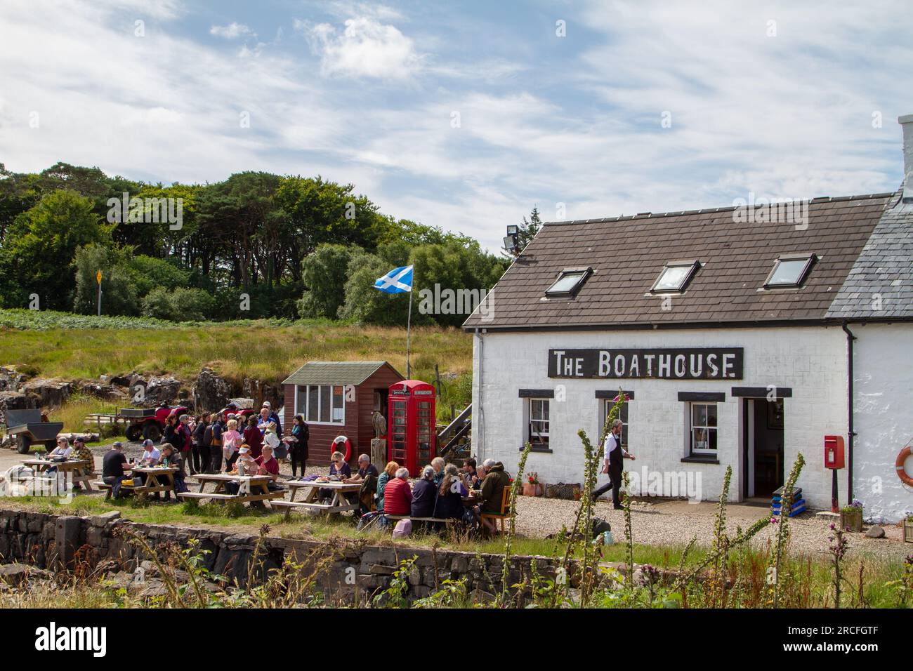 Diners at The Boathouse restaurant, Isle of Mull, Scotland Stock Photo ...