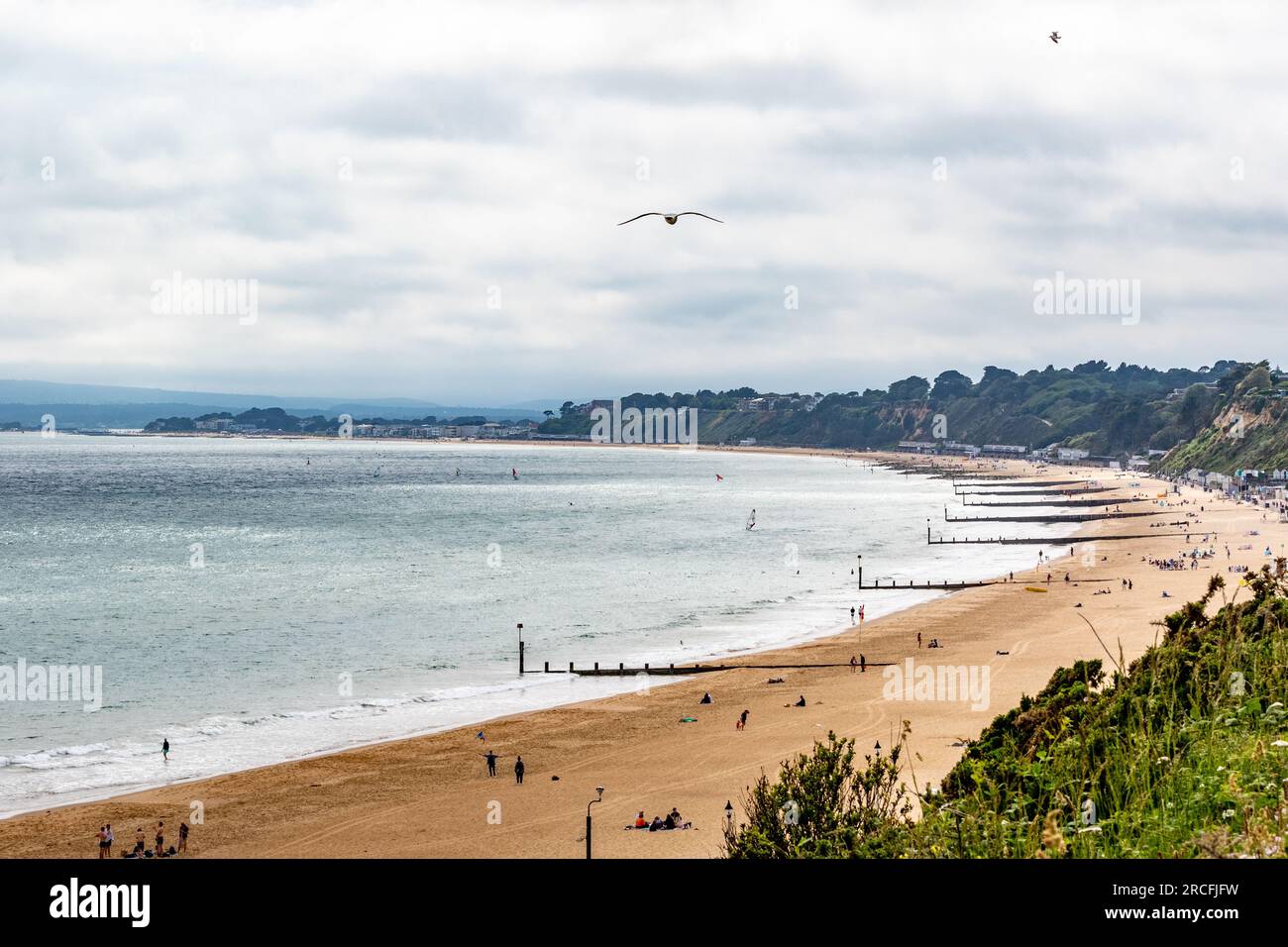 Busy beach scene hi-res stock photography and images - Alamy