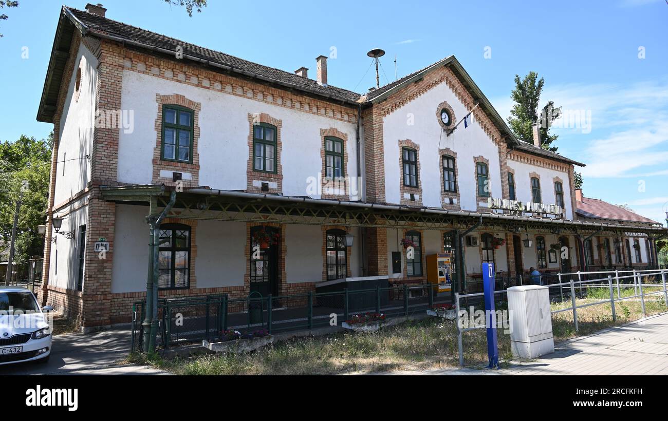 Angyalföld Hungary train station Stock Photo - Alamy