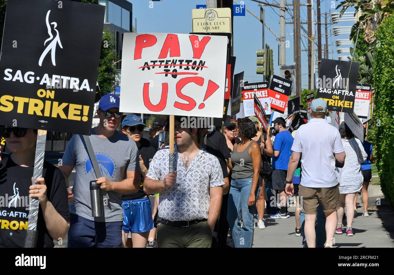 Los Angeles, United States. 14th July, 2023. Members of the SAG-AFTRA ...