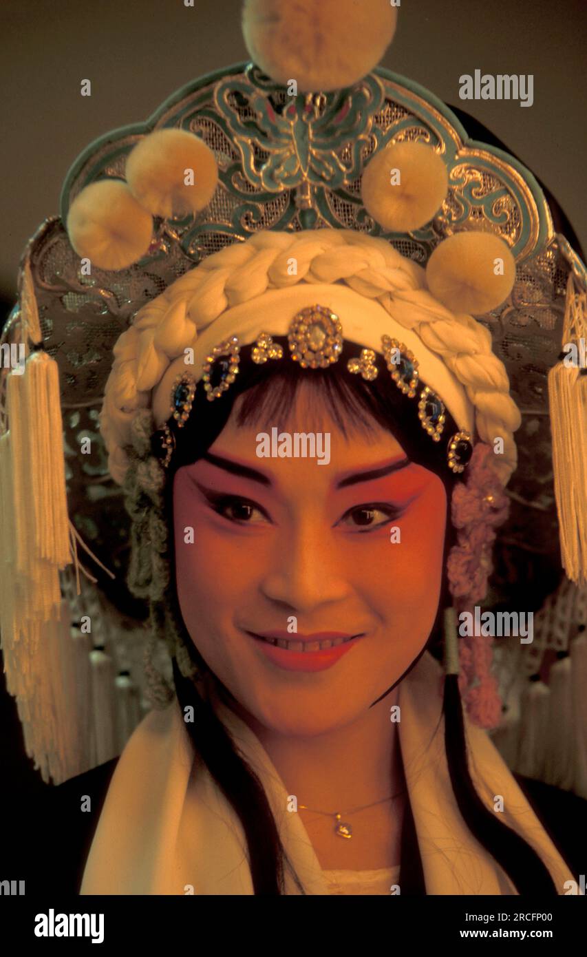 Beijing chinese opera hi-res stock photography and images - Alamy