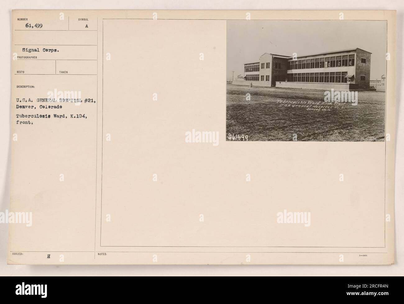 American soldiers treating patients hi-res stock photography and images ...