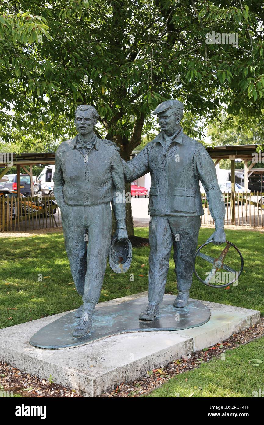 Memorial to 1958 F1 World Champion Mike Hawthorn (1929-1959), and ...