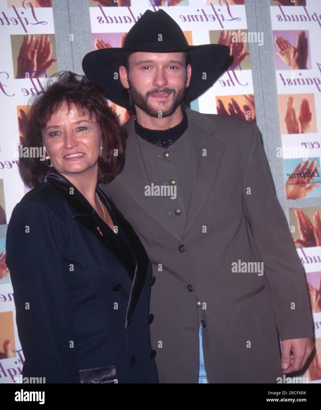 1995 Tim McGraw Elizabeth Ann D’Agostino mother John Barrett/PHOTOlink ...