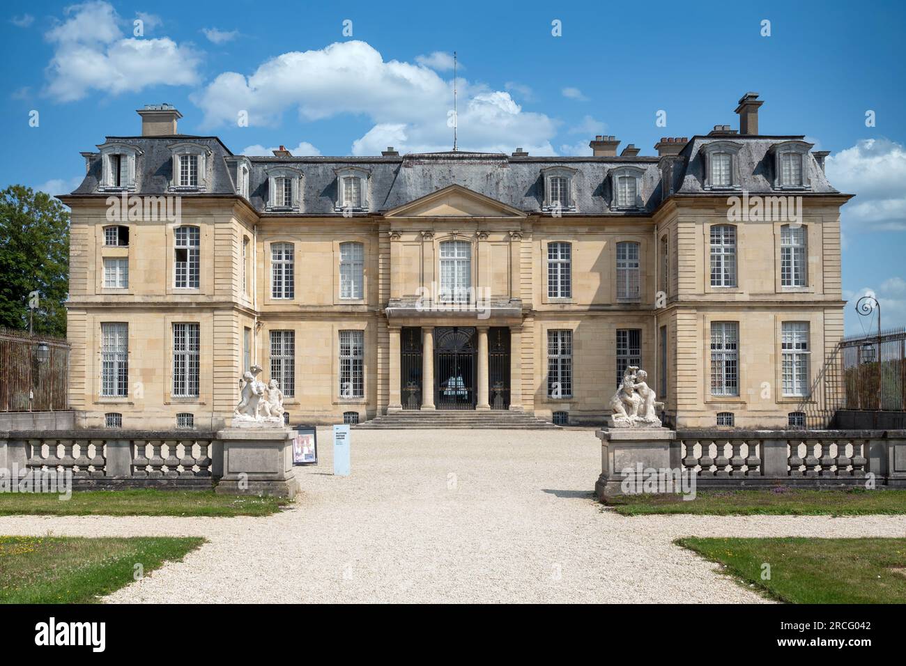 Chateau de Champs-sur-Marne near Paris - France Stock Photo - Alamy