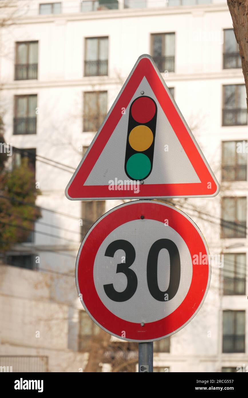 Turkish Speed Limit (30km) sign Stock Photo - Alamy