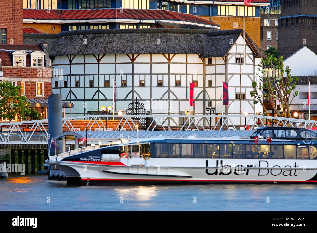 Shakespeare's Globe Theatre, London, England Stock Photo - Alamy