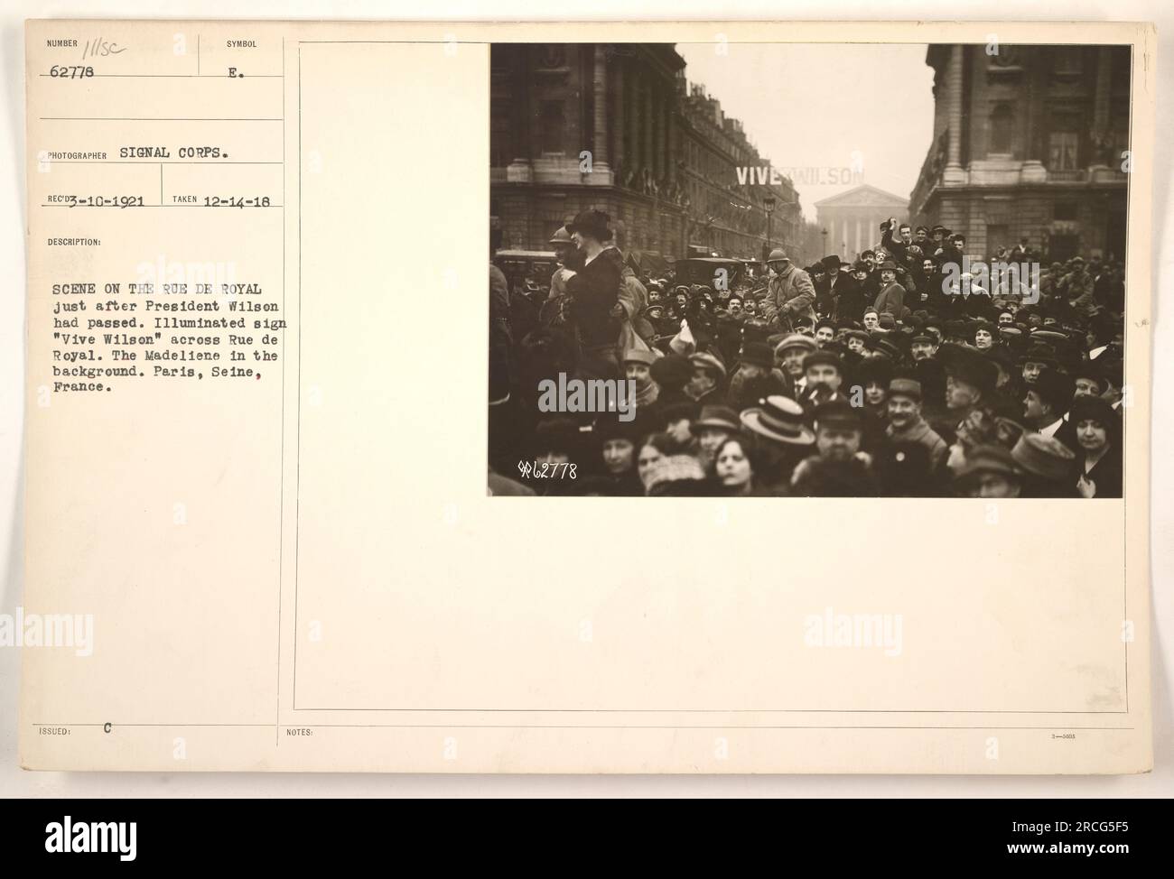 Photograph taken on December 14, 1918, shows a scene on the Rue de ...
