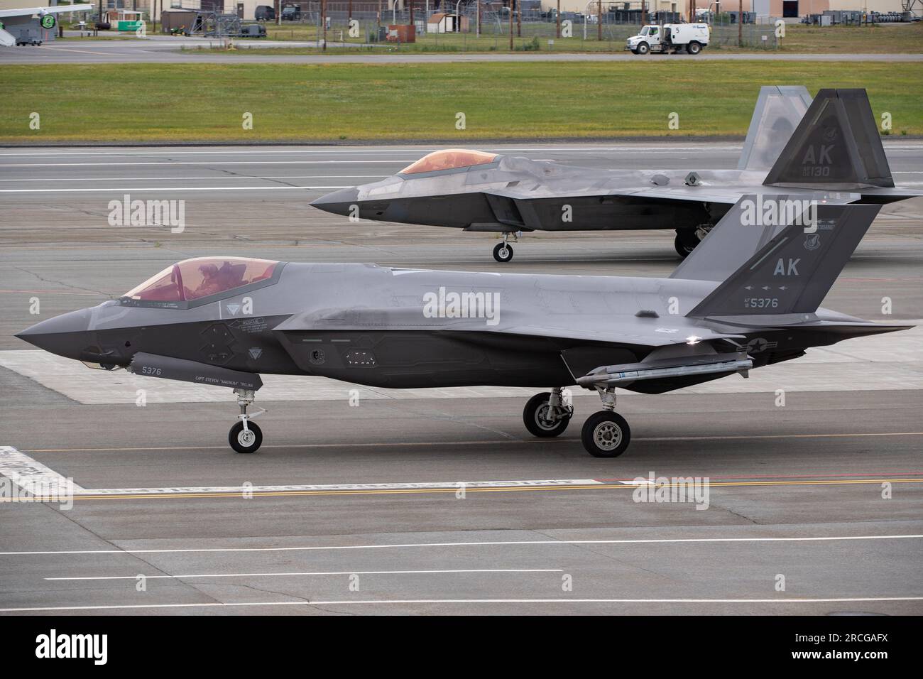 A U.S. Air Force F-35 Lightning II, assigned to the 354th Fighter Wing ...