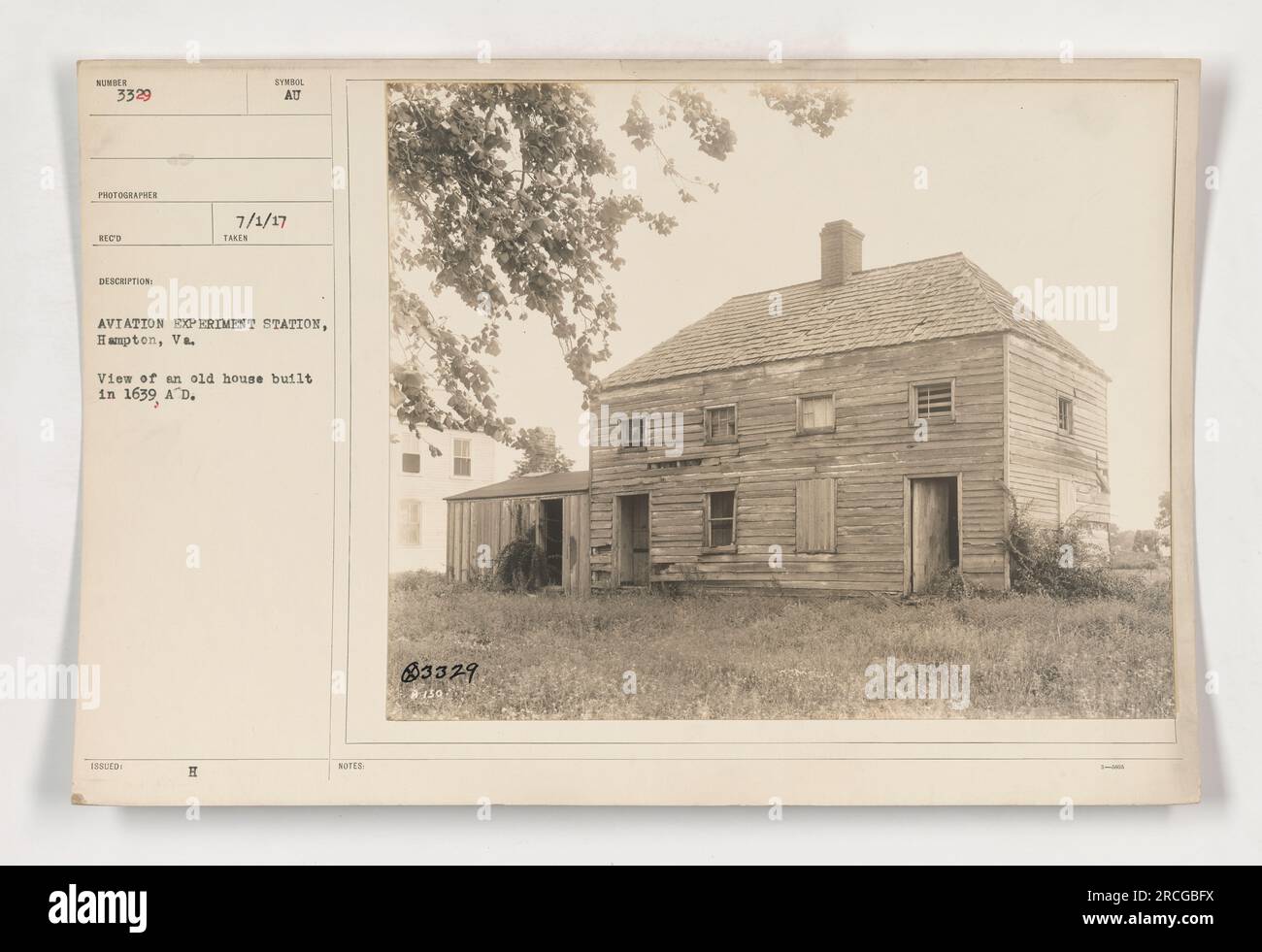 View of an old house at the Aviation Experiment Station in Hampton ...