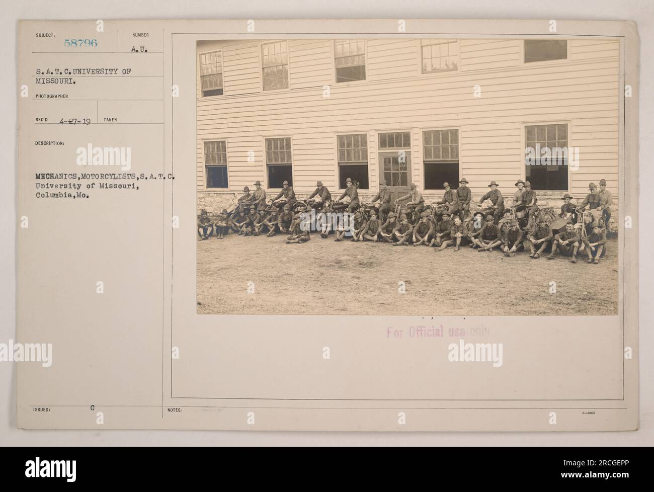 Group of mechanics and motorcyclists in the S.A.T.C. (Student Army ...