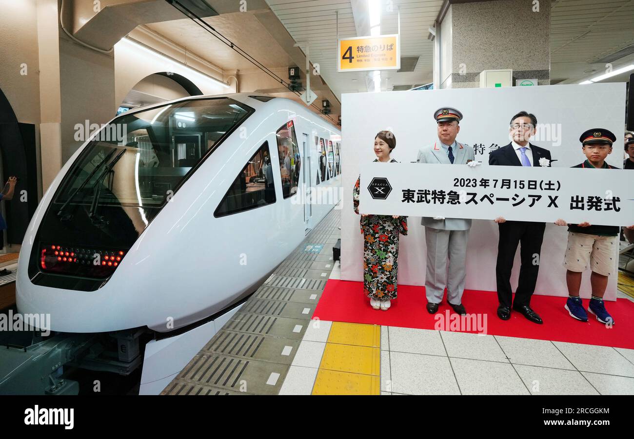 A new-model limited express train operated by Tobu Railway, Spacia X ...