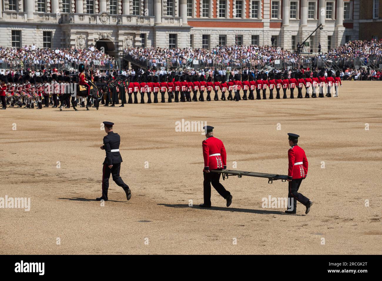 Stretcher Bearers at Trooping The Colour 2017 Stock Photo - Alamy