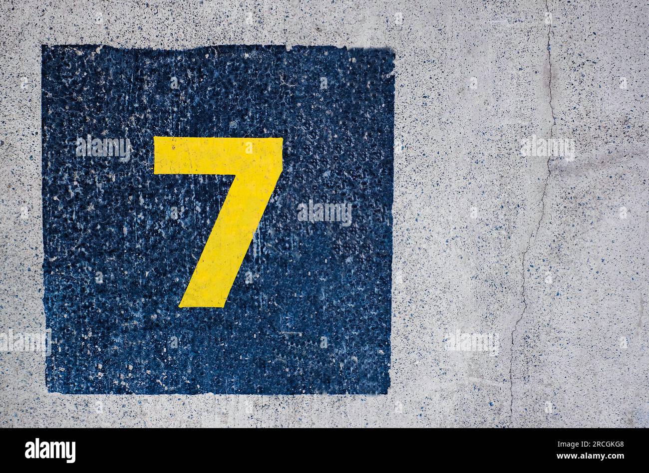 Yellow number 7 hi-res stock photography and images - Alamy