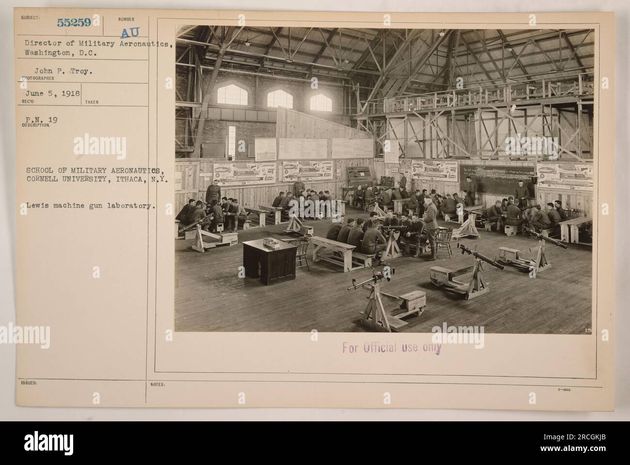 Lewis machine gun laboratory hi-res stock photography and images - Alamy