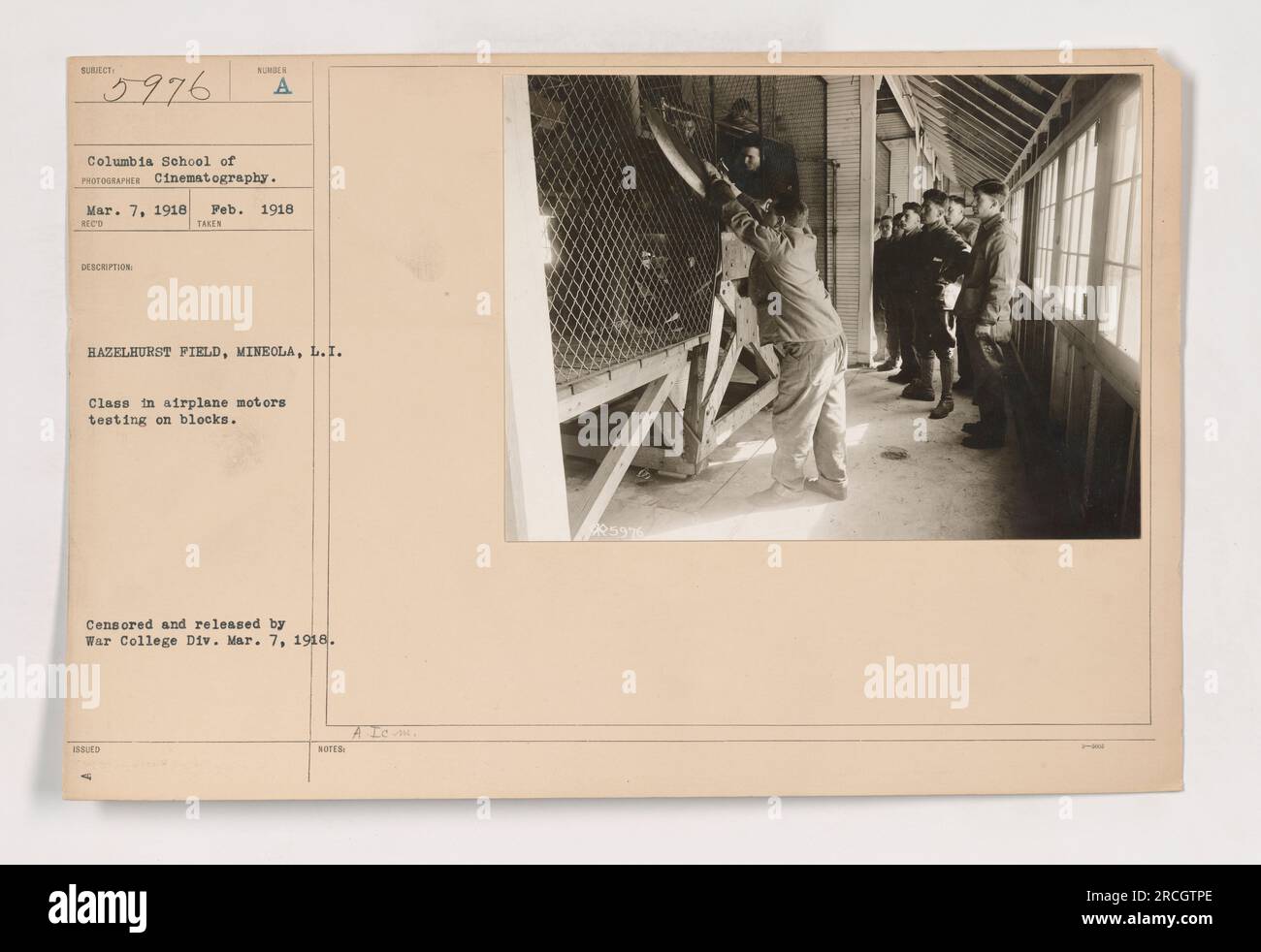 Class in airplane motors testing on blocks hi-res stock photography and ...