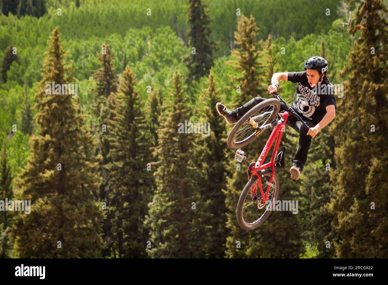 Slopestyle mountain biking hi-res stock photography and images - Alamy