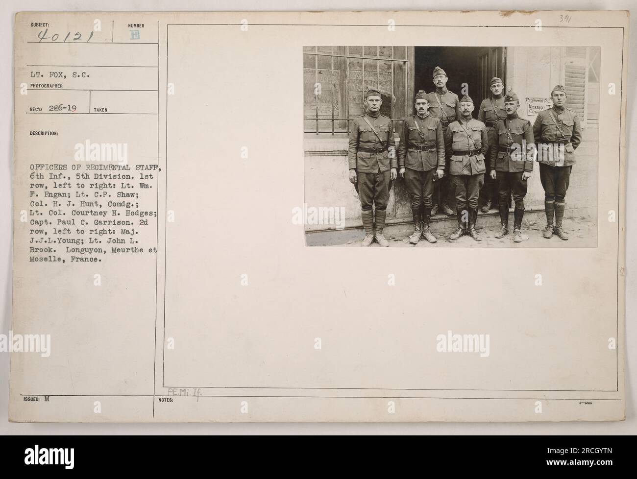 Colonel john hunt uniform hi-res stock photography and images - Alamy